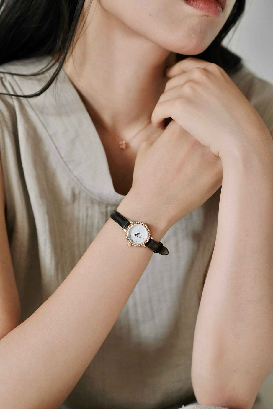Venus Series Gold Watches for Women – FIYTA
